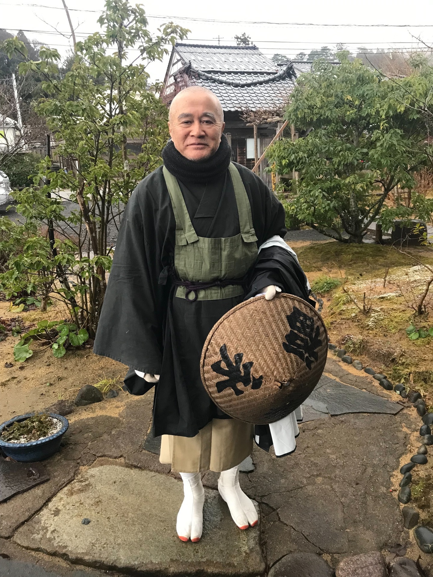 寒行托鉢: 再生への旅